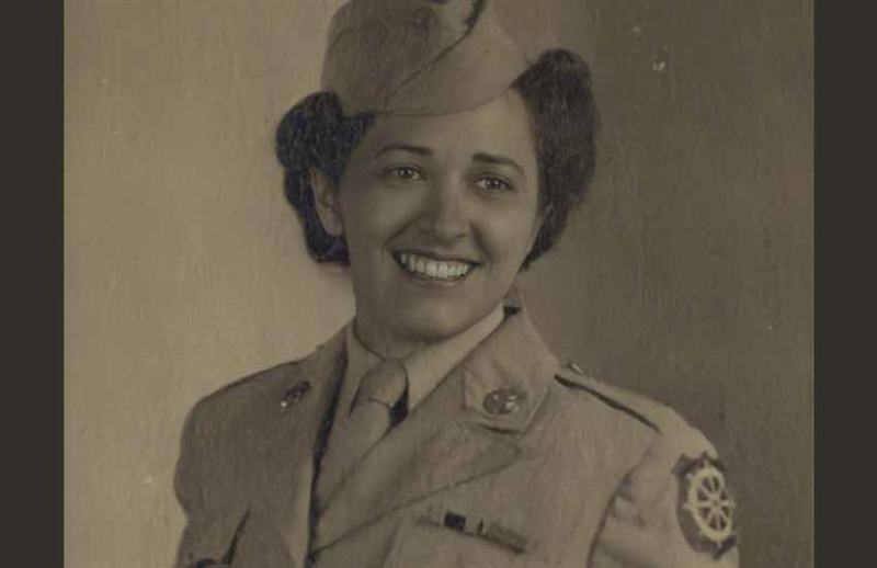 Cecilia Corcuera Berasategui: primera mujer vasca alistada en el ...